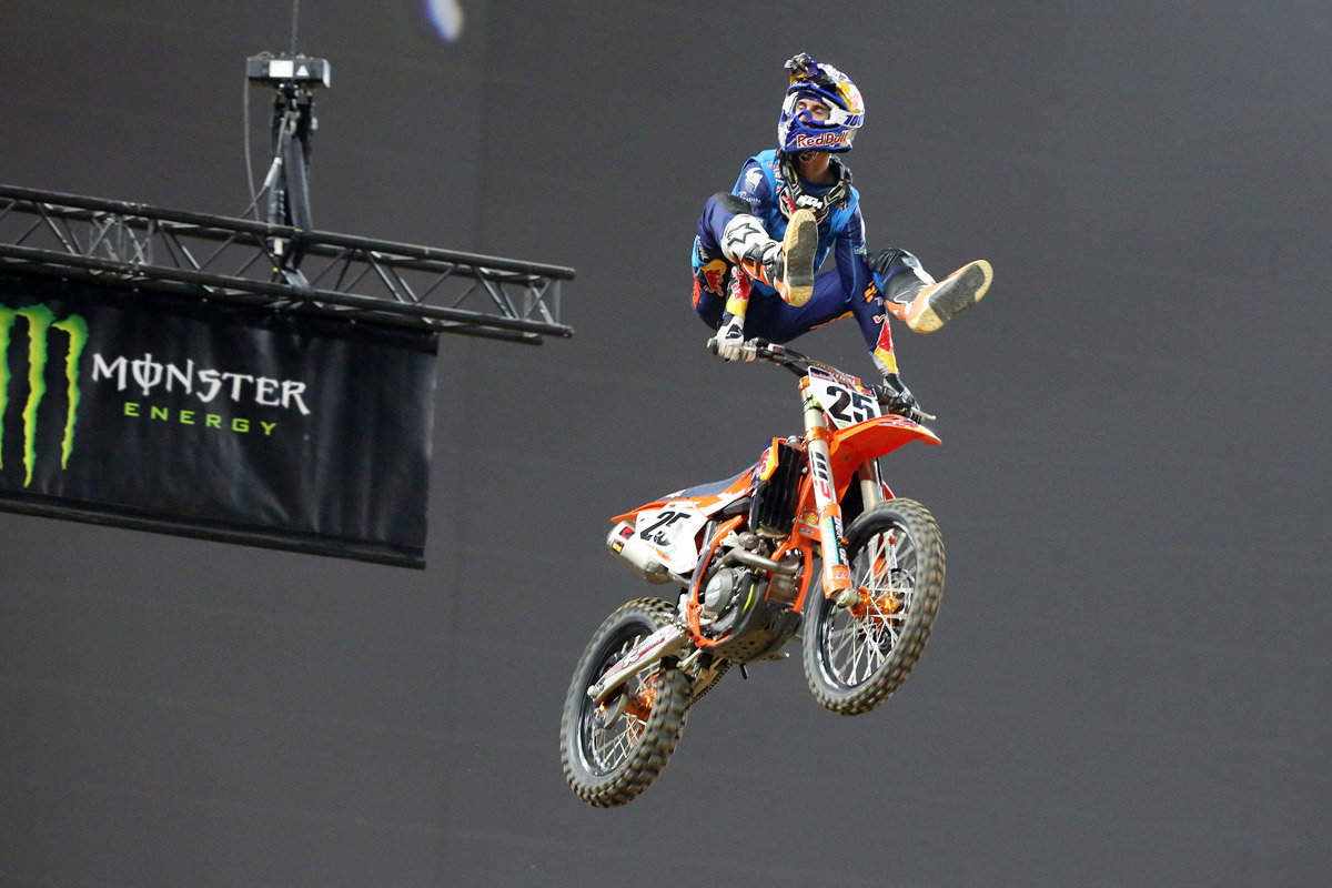 Supercross di Parigi, tutte le curiosità dalla U Arena - Motocross ...