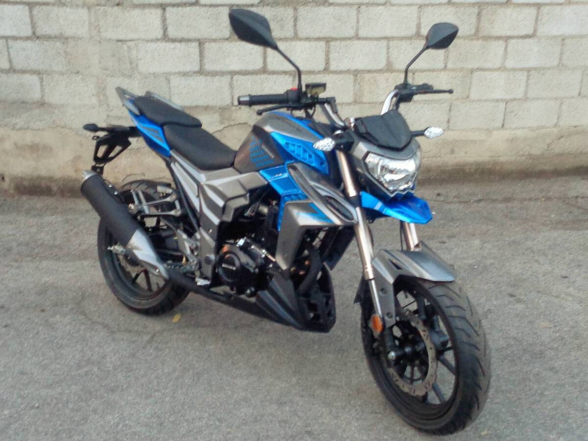 Vendo Senke Naked 125 Sport SK (2017 - 20) nuova a Montebelluna (codice ...