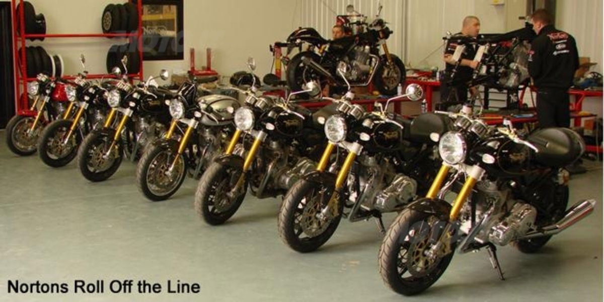 Le Norton Commando sono in consegna - News - Moto.it