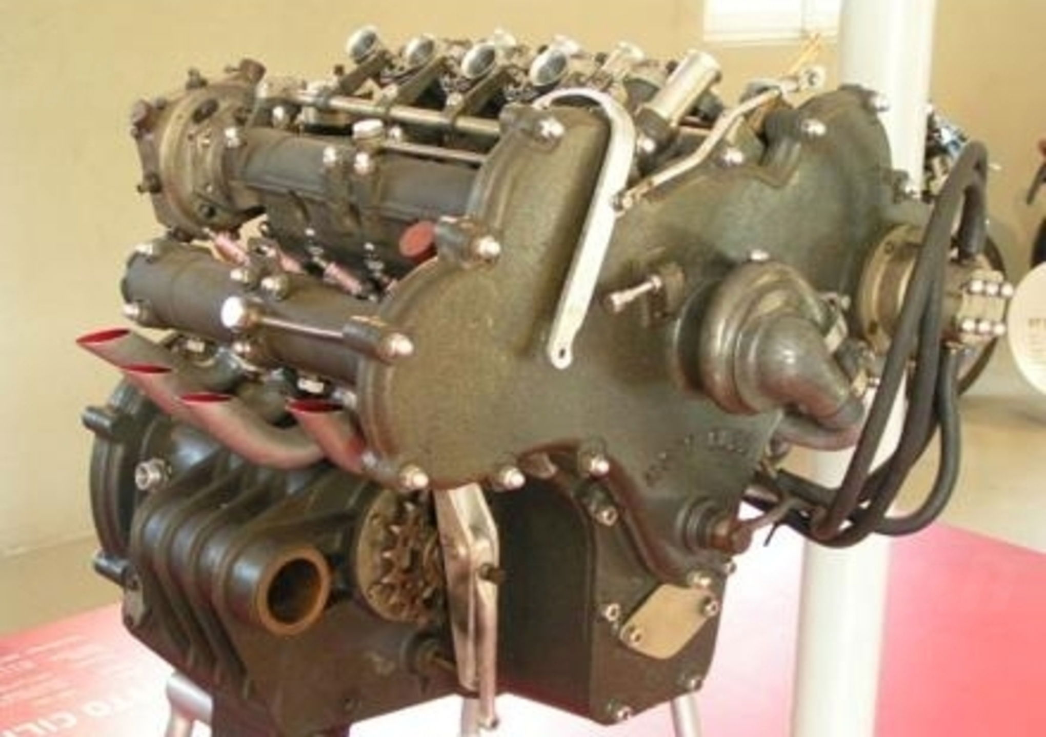 Le moto a 6 e 8 cilindri che hanno scritto pagine di storia - News ...