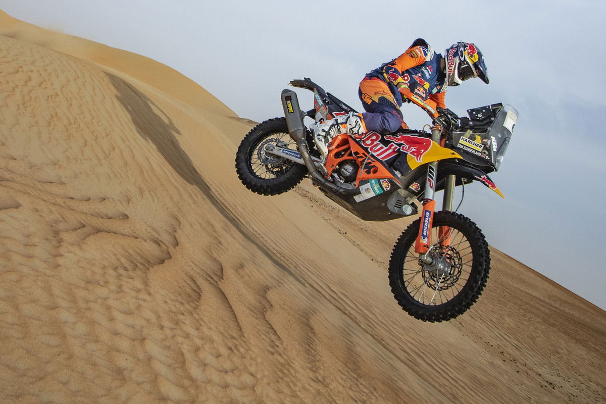 Abu Dhabi Desert Challenge. Sam Sunderland (KTM), il Bis del Padrone di ...