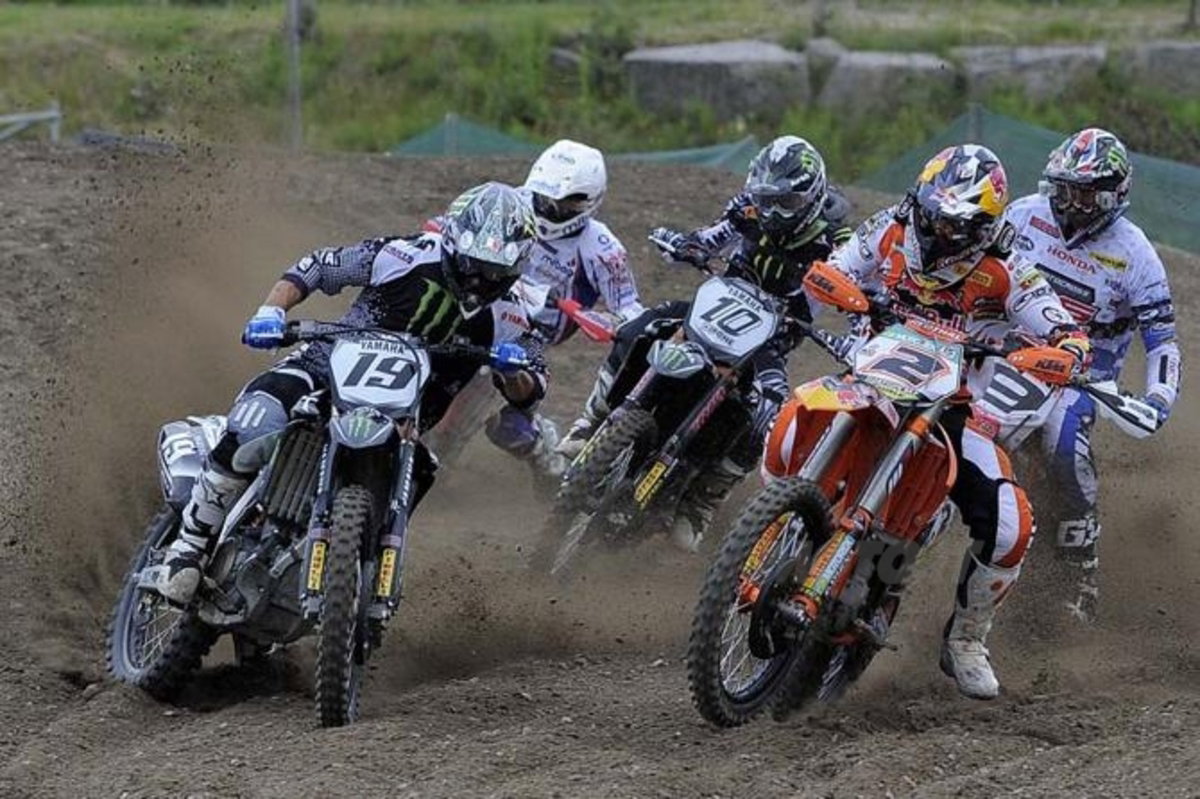 Enduro e Motocross, la FMI anticipa le norme della stagione 2012 - News ...