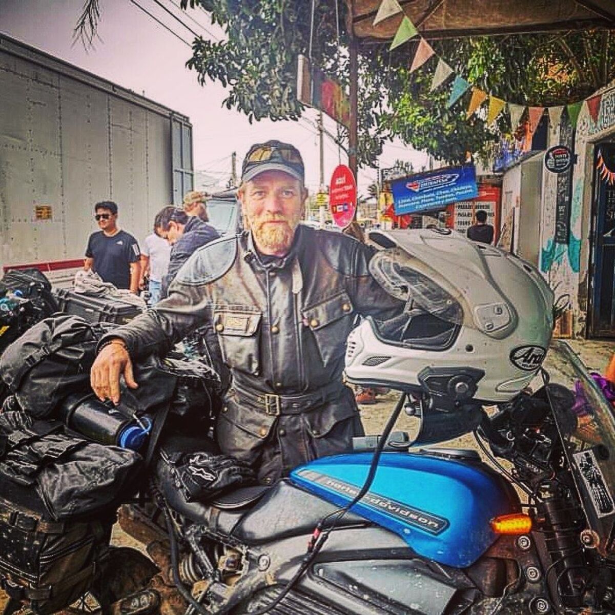 Long Way Up: Ewan McGregor e Charlie Boorman arrivano a Los Angeles ...