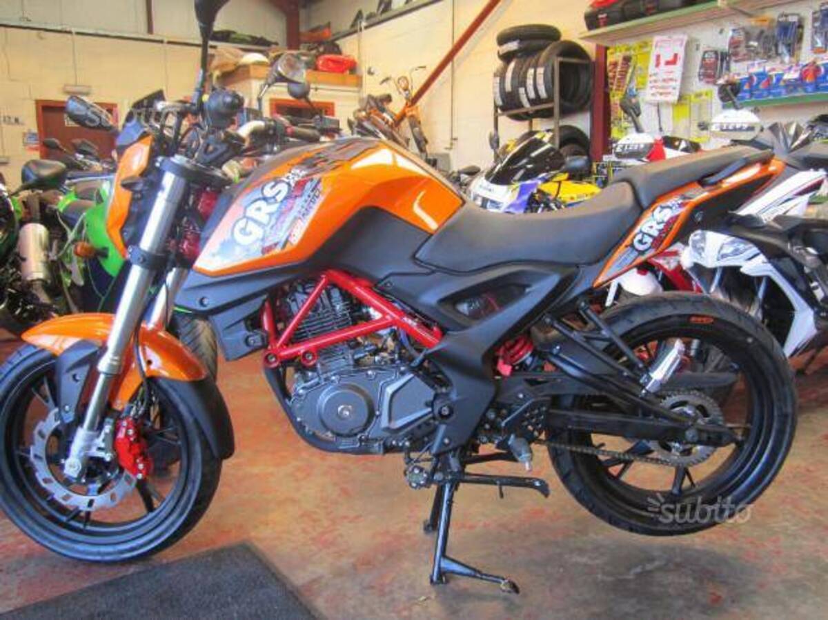 Vendo KSR Moto GRS 125 4T (2014 - 16) nuova a Montebelluna (codice ...