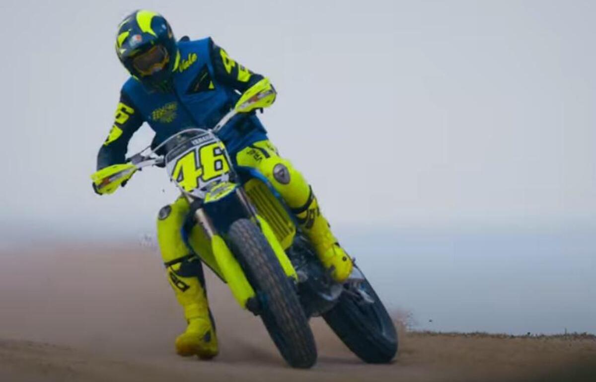 Rossi guida al Ranch: allenamento per la MotoGP e divertimento (Video ...
