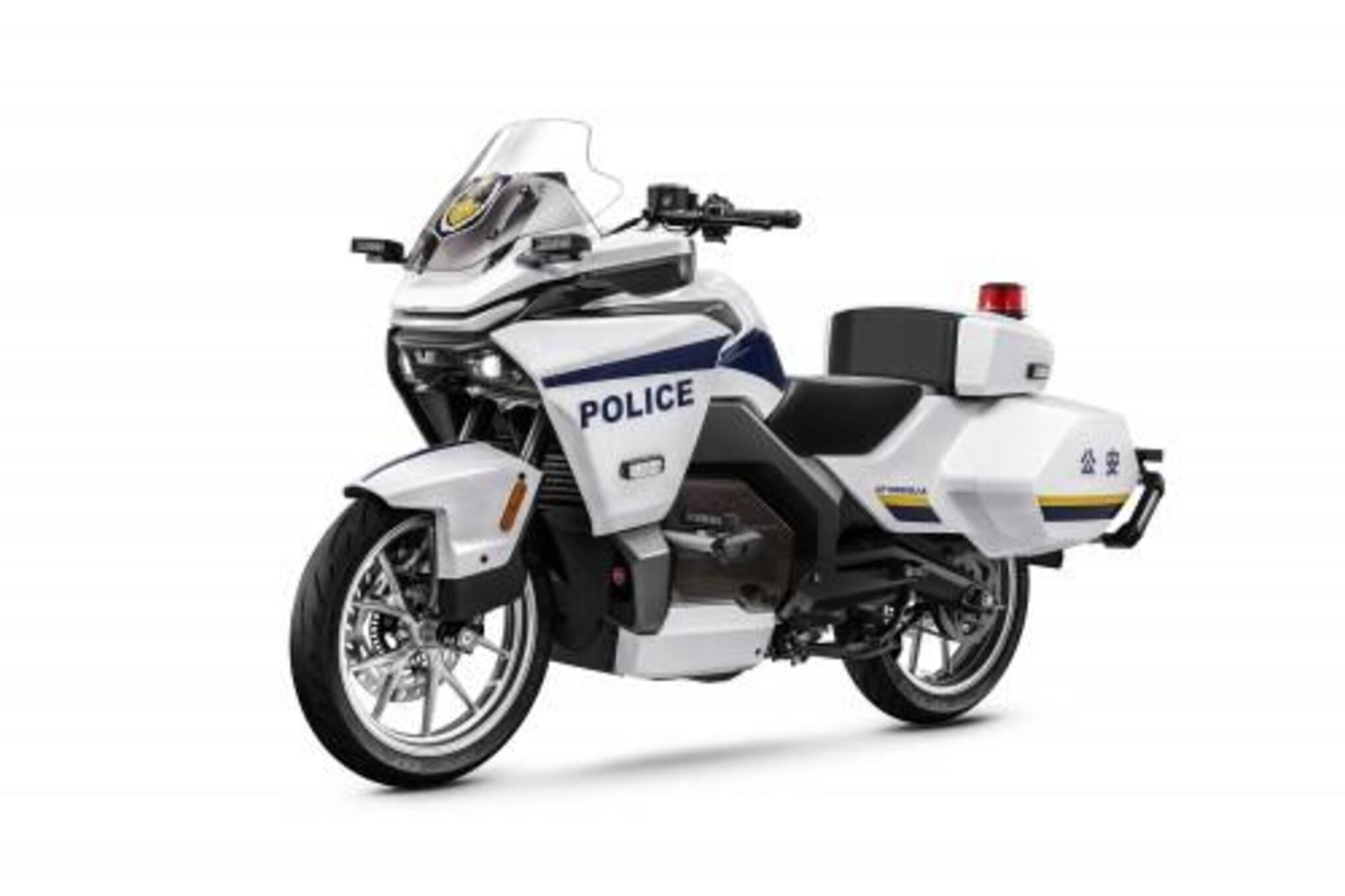 CFMOTO 300GT-E: arriva l'elettrica per la polizia cinese - News - Moto.it