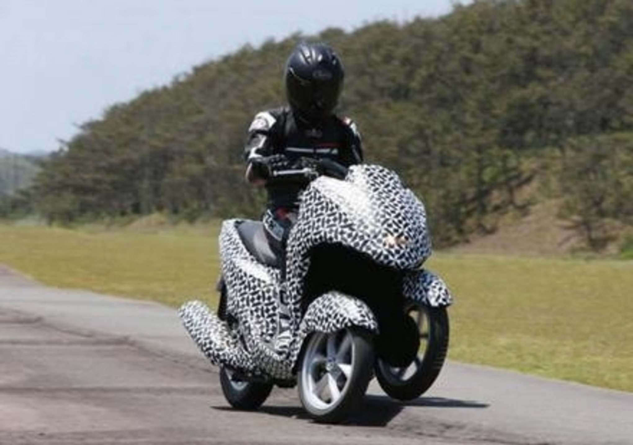 Yamaha conferma l'arrivo di un tre ruote - News - Moto.it