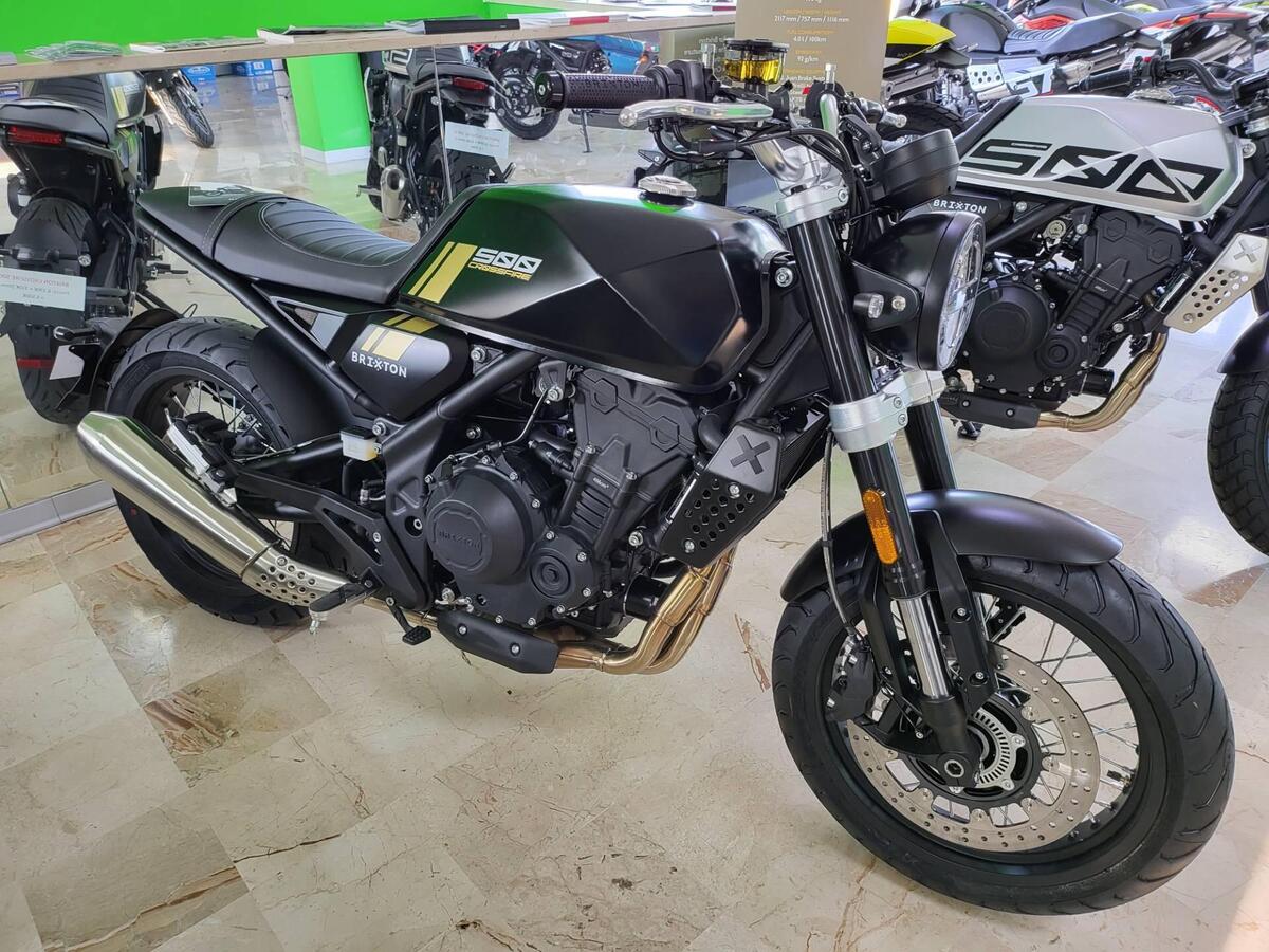 Vendo Brixton Motorcycles Crossfire 500 (2021 - 25) nuova a Montichiari ...