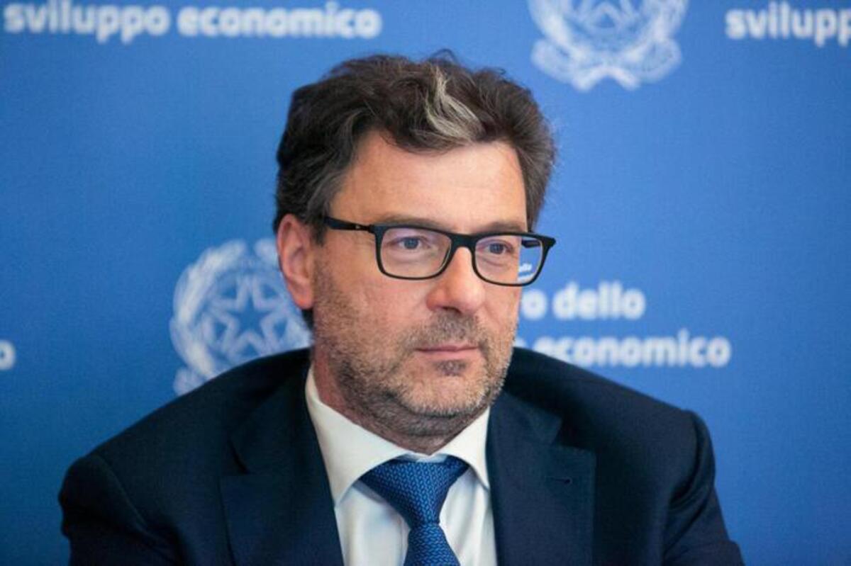 Il ministro Giorgetti e la mobilità: "Siamo di fronte a una sfida ...