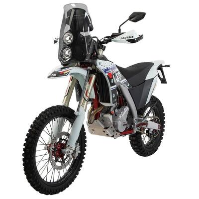 AJP PR7 650 Adventure, catalogo e listino prezzi - Moto.it