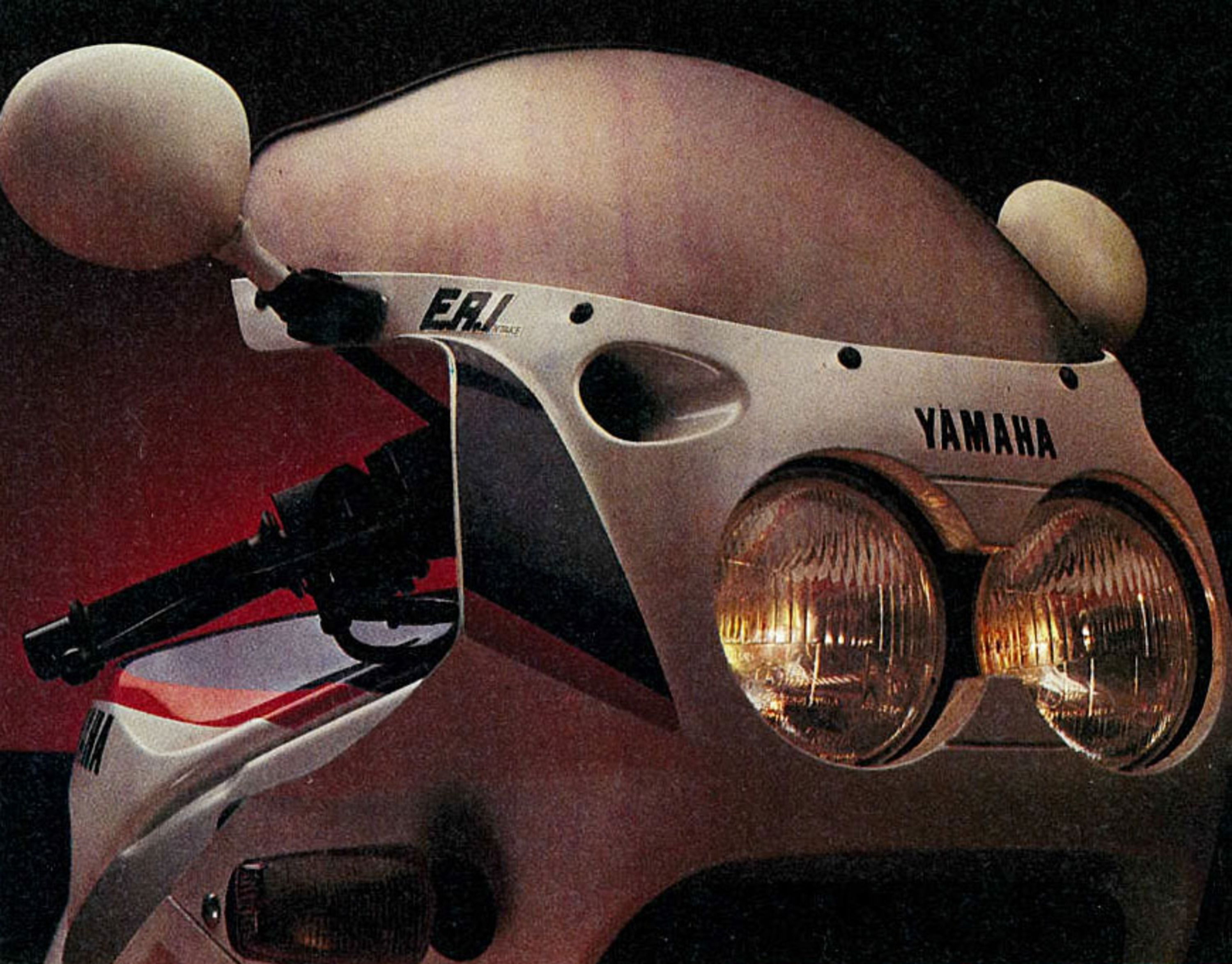 Yamaha FZR 1000: la prima Genesis - News - Moto.it