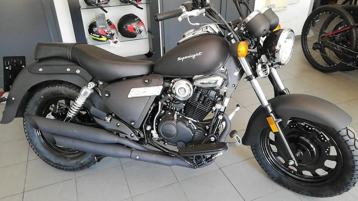 Vendo Keeway Motor Superlight 125 (2021 - 25) nuova a Misano Adriatico ...