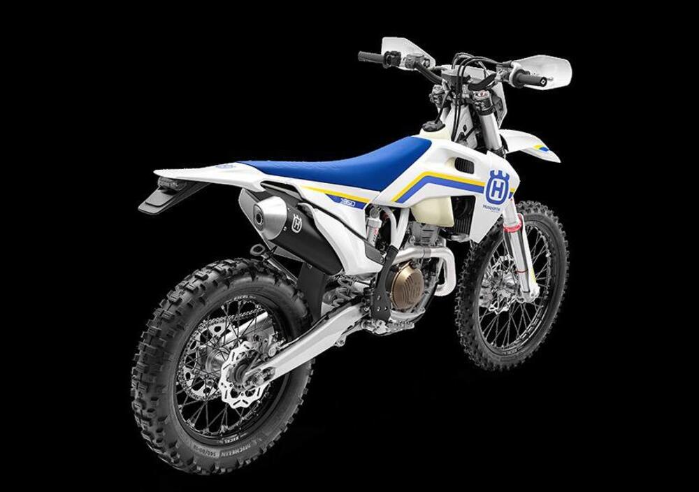 Husqvarna FE 350 Heritage (2023), prezzo e scheda tecnica - Moto.it