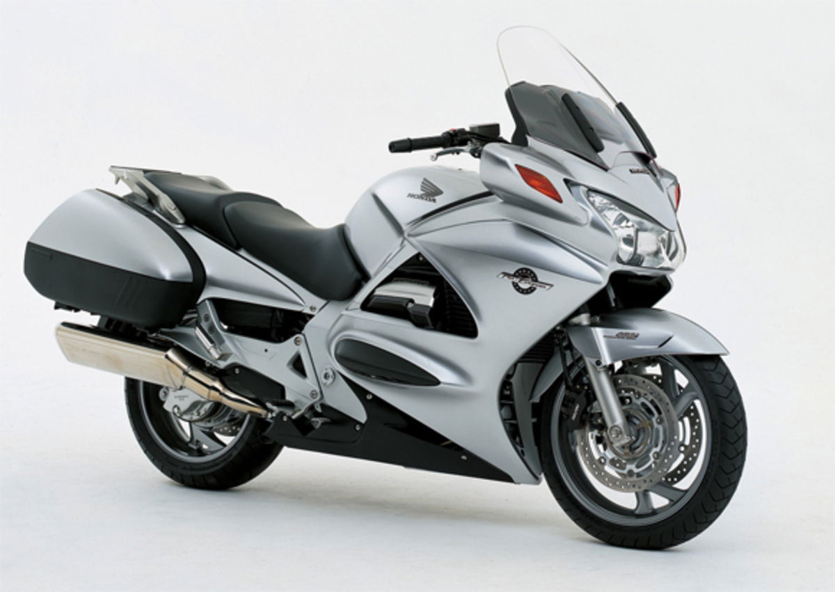 Honda Pan European, catalogo e listino prezzi - Moto.it