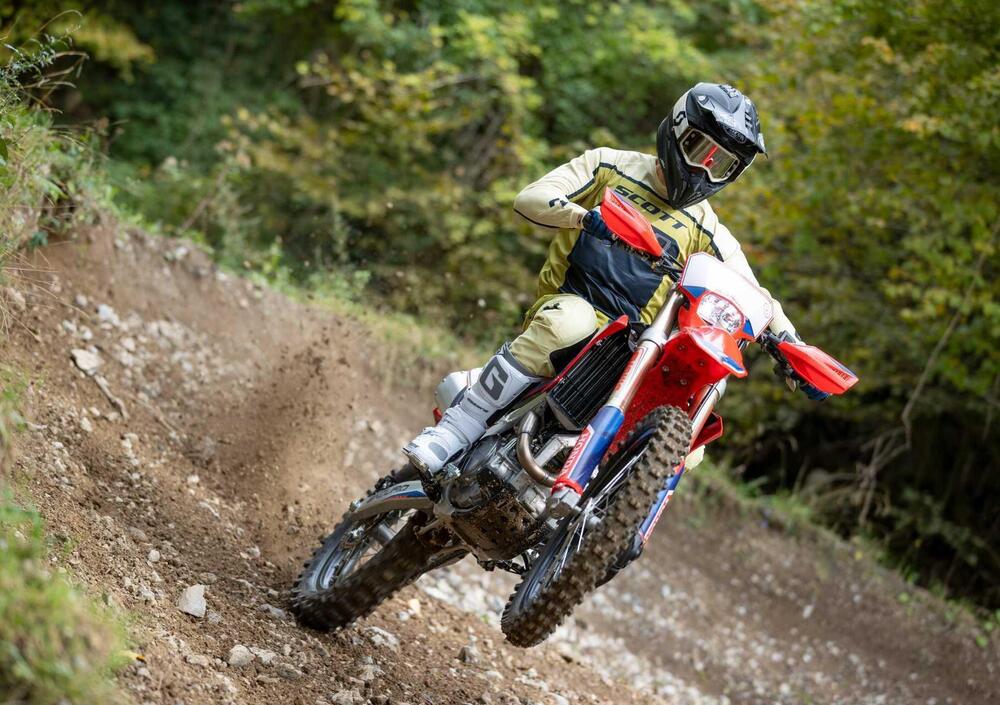 Honda CRF 400 RX Enduro (2023), prezzo e scheda tecnica - Moto.it