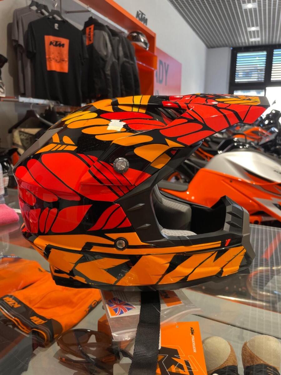Vendo Casco Bimbo KTM Dynamic FX Ktm a Arezzo (codice 9051880) - Moto.it