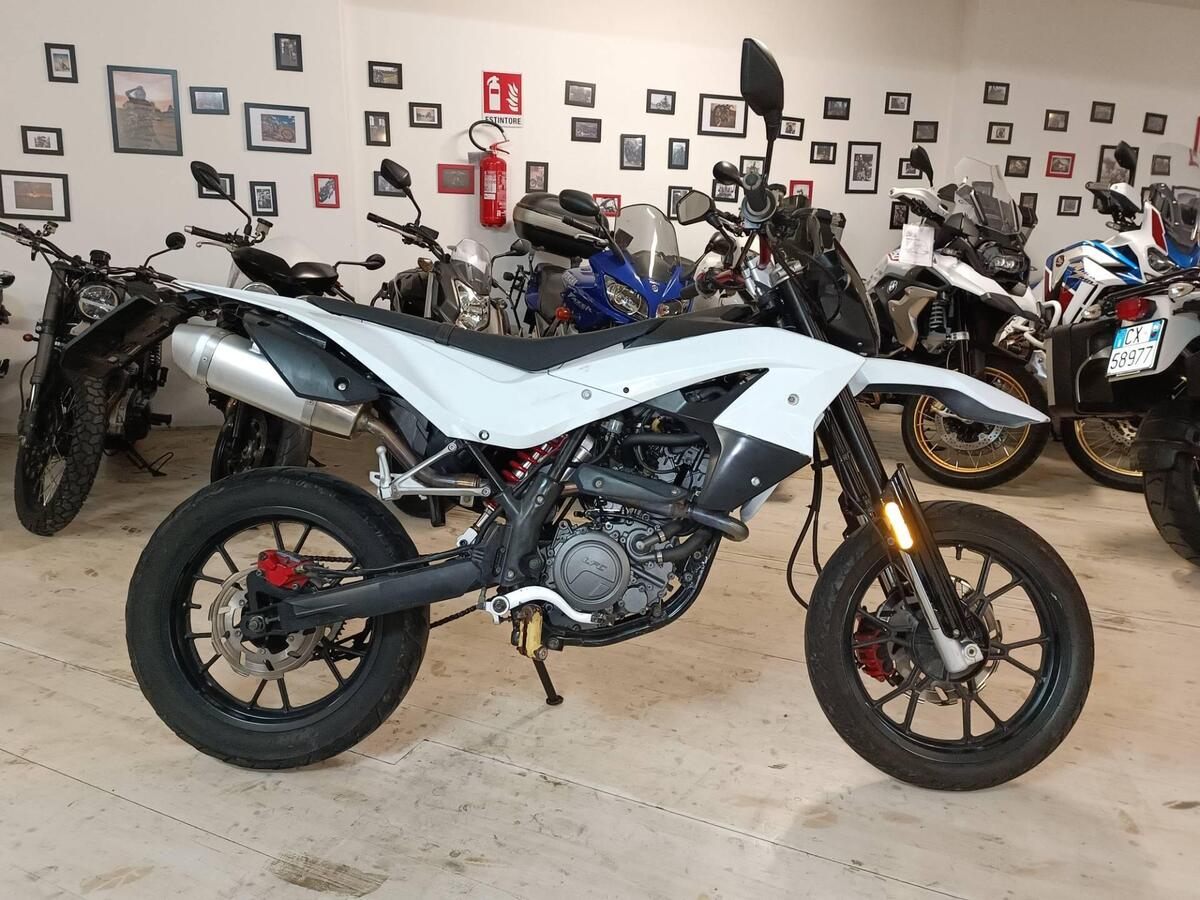 Vendo KSR Moto TR 125 SM EFI (2017 - 18) usata a Seregno (codice ...