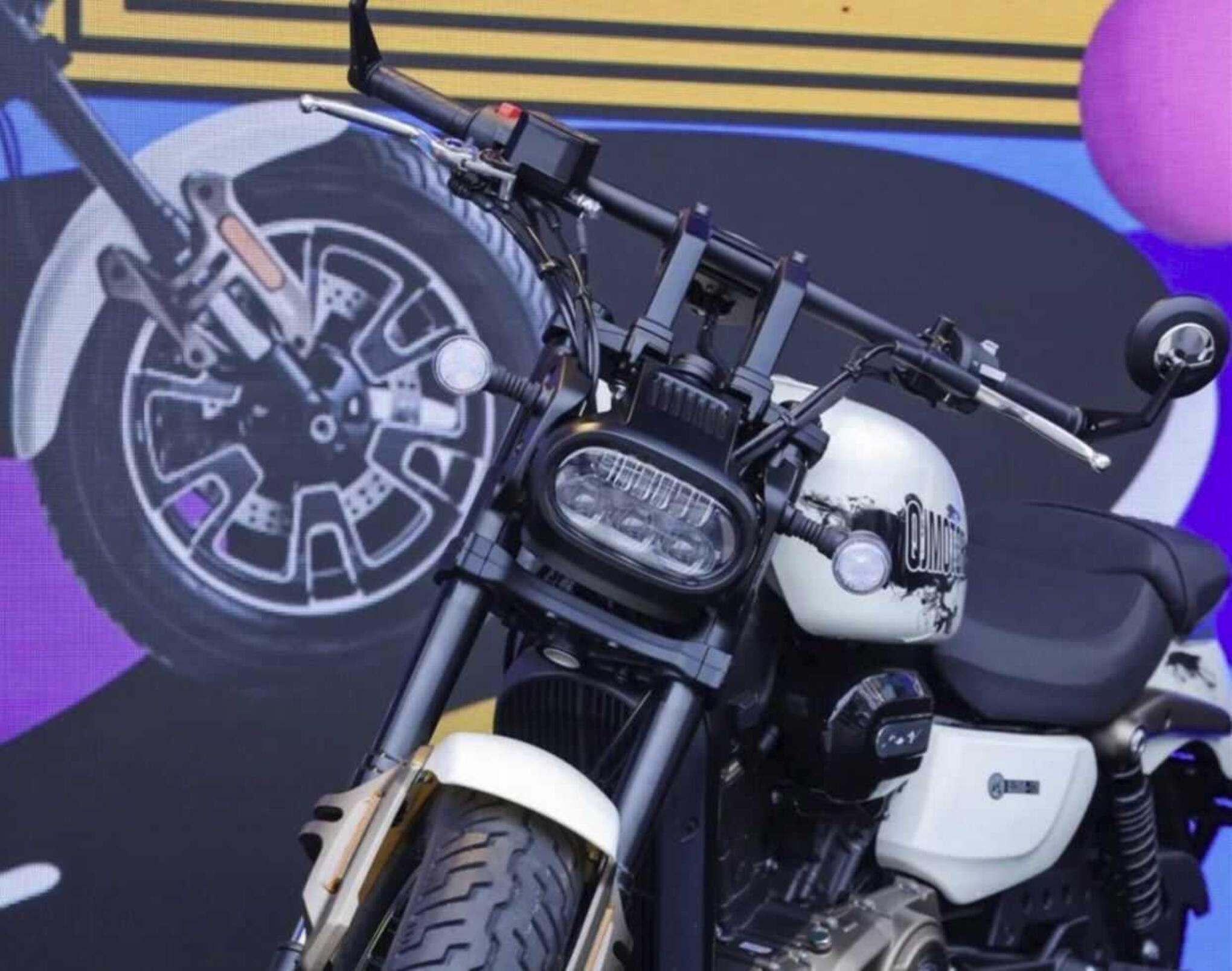 QJMotor lancia la nuova custom Flash. Che diventa 350 - News - Moto.it