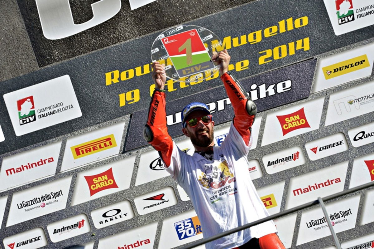 Ivan Goi e Federico Caricasulo, campioni CIV, intervistati a EICMA 2014 ...