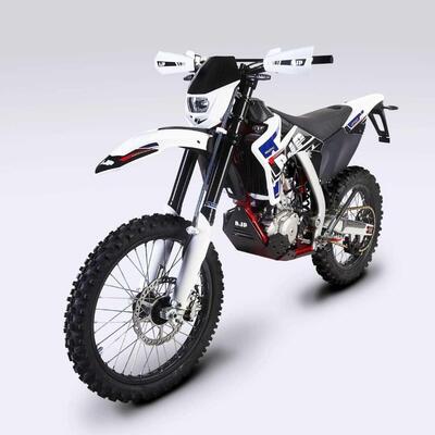 AJP SPR 250, catalogo e listino prezzi - Moto.it