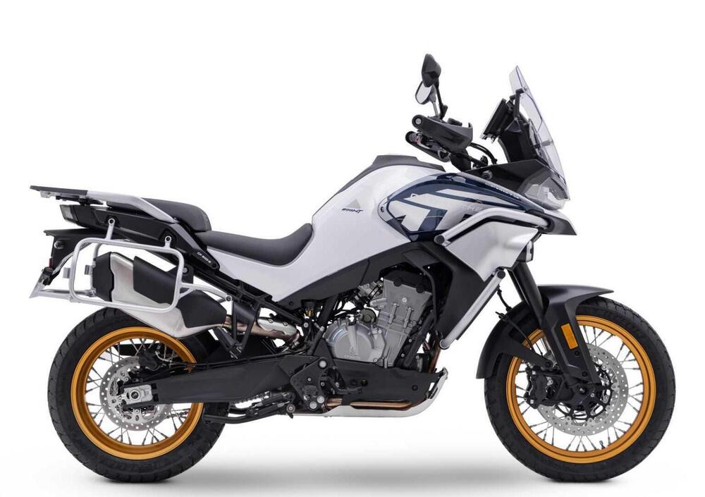 CFMOTO 800MT Explorer (2023), prezzo e scheda tecnica - Moto.it