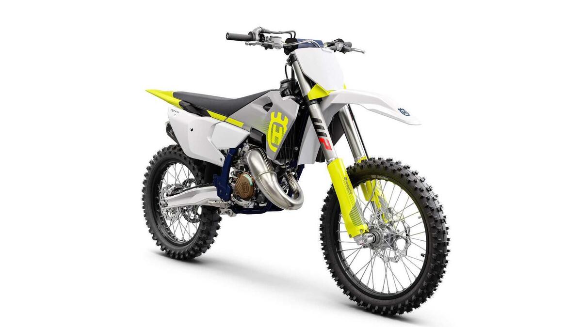 Husqvarna TC 125 (2024), prezzo e scheda tecnica - Moto.it