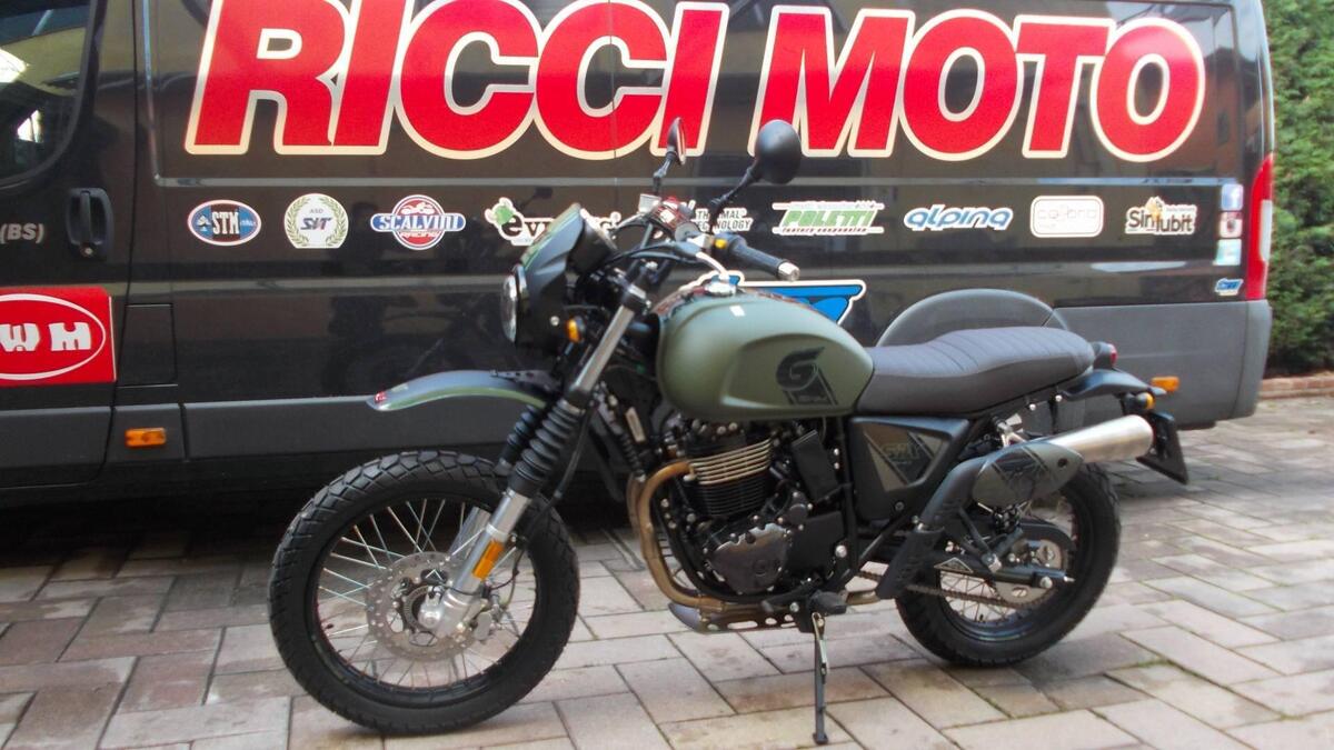 Vendo Swm Six6 500 (2022 - 24) nuova a Borgosatollo (codice 7699144 ...