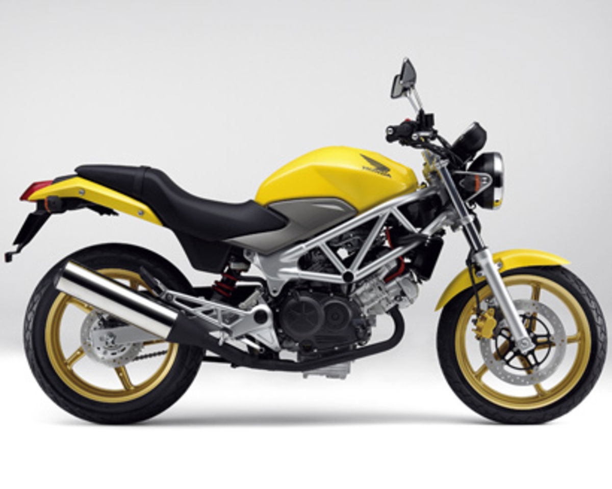 Honda VTR 250, catalogo e listino prezzi - Moto.it