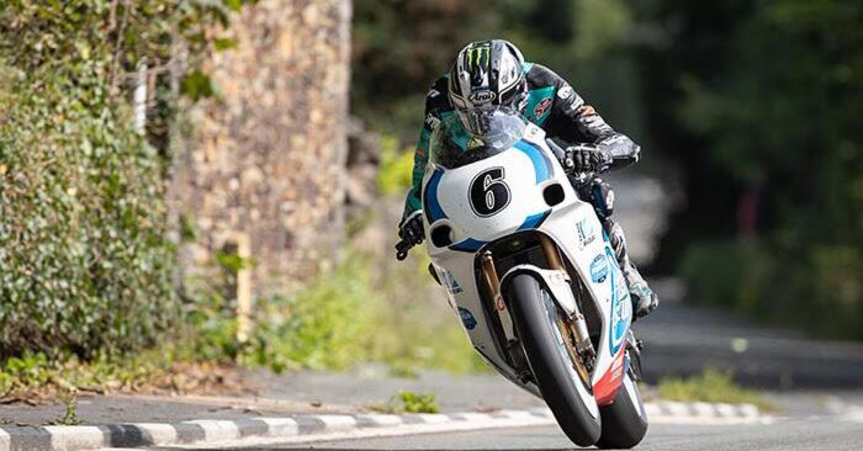 Manx Grand Prix 2023: Michael Dunlop già in testa alle qualifiche ...