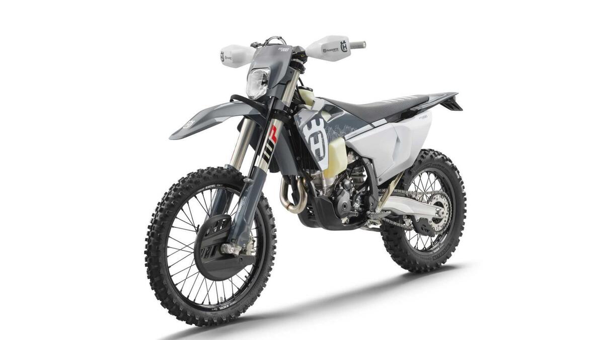 Husqvarna FE 350 Pro (2024), prezzo e scheda tecnica - Moto.it