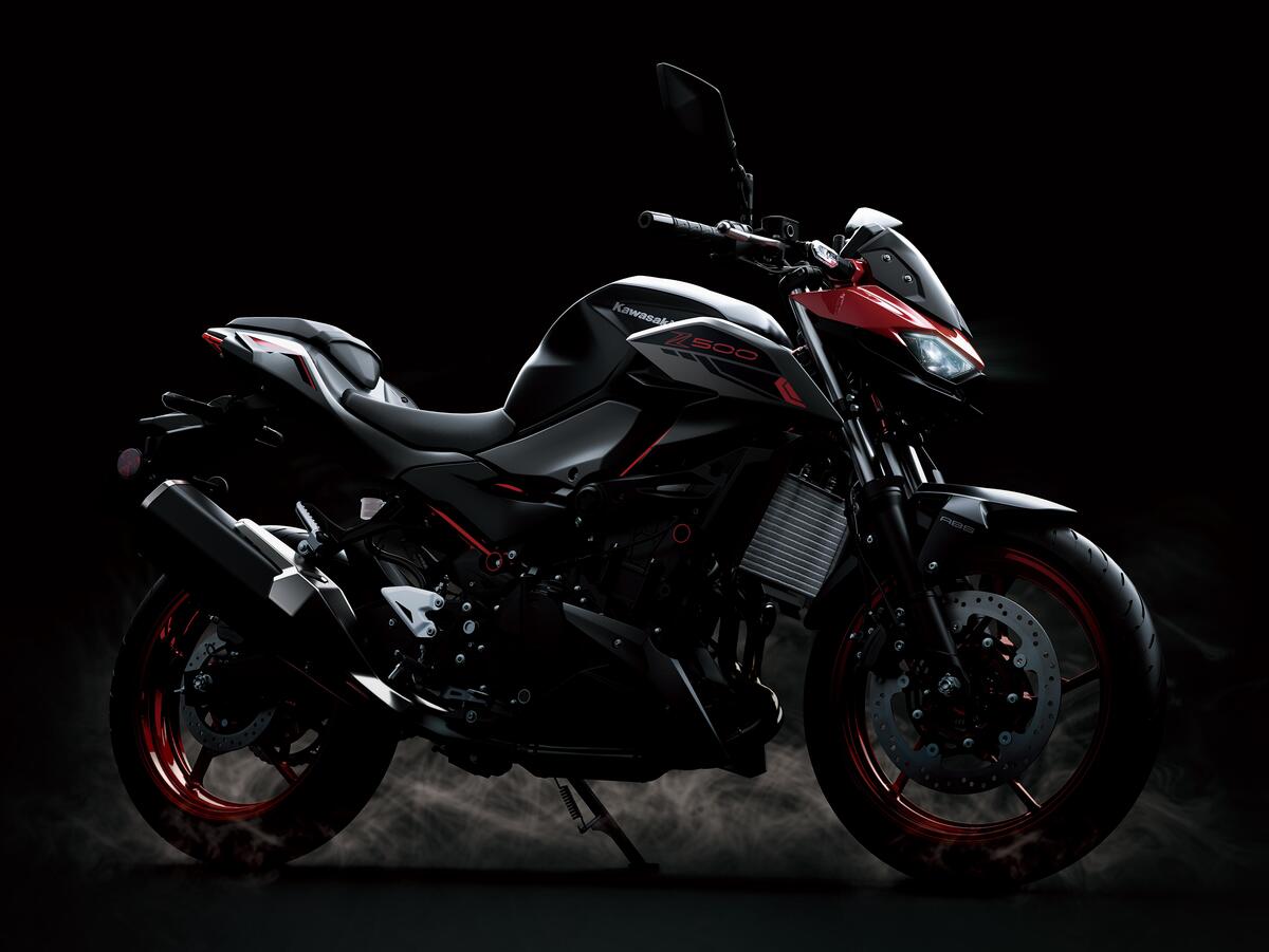 Le Kawasaki Z500 e Z500 SE debuttano a EICMA 2023. Caratteristiche tecniche e dotazione - News ...