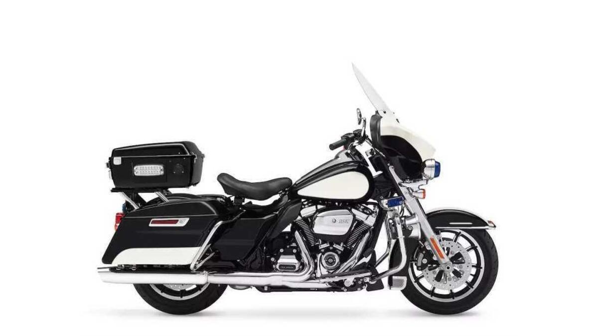 Harley-Davidson Electra Glide Police (2015 - 16) - FLHTP, prezzo e ...