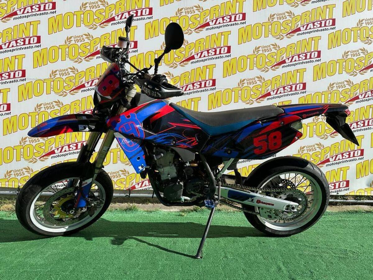 Vendo Husqvarna SMR 450 (2003 - 04) usata a Vasto (codice 9315445) - Moto.it