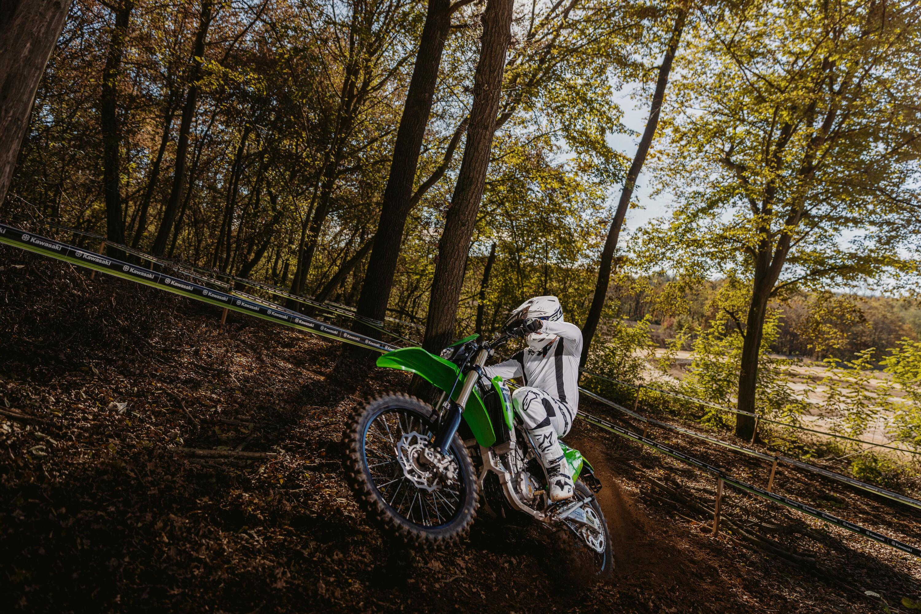 TEST Kawasaki KX 300 X: il giusto mezzo [VIDEO e GALLERY] - Prove - Moto.it