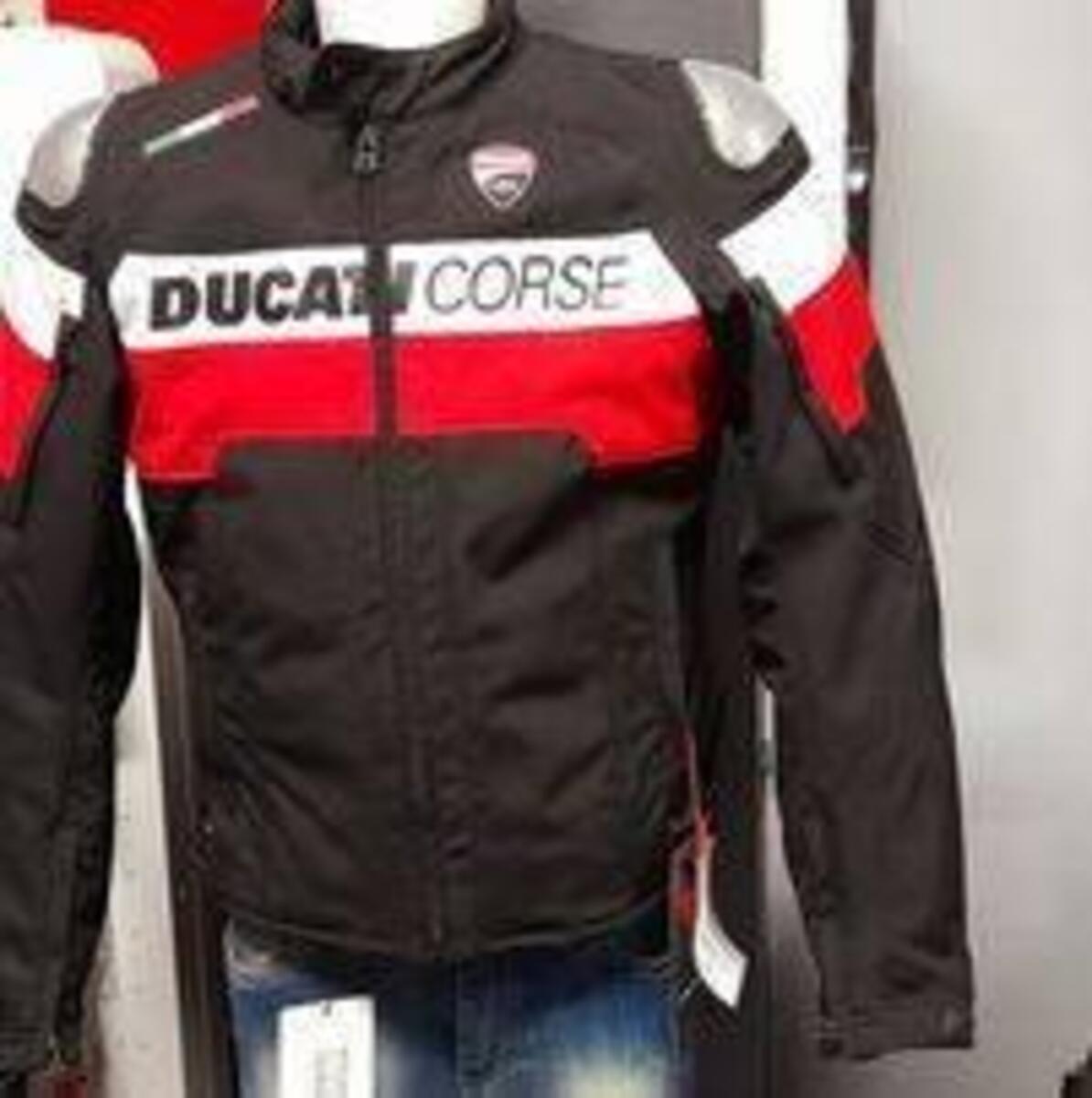 Vendo GIACCA D.C. C5 D-DRY Ducati a Lauria (codice 9339872) - Moto.it