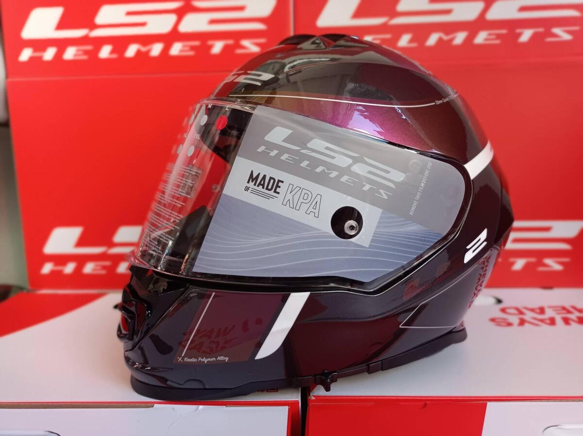 Vendo STORM VELVET BLACK RAINBOW LS2 a Lauria (codice 9380520) - Moto.it