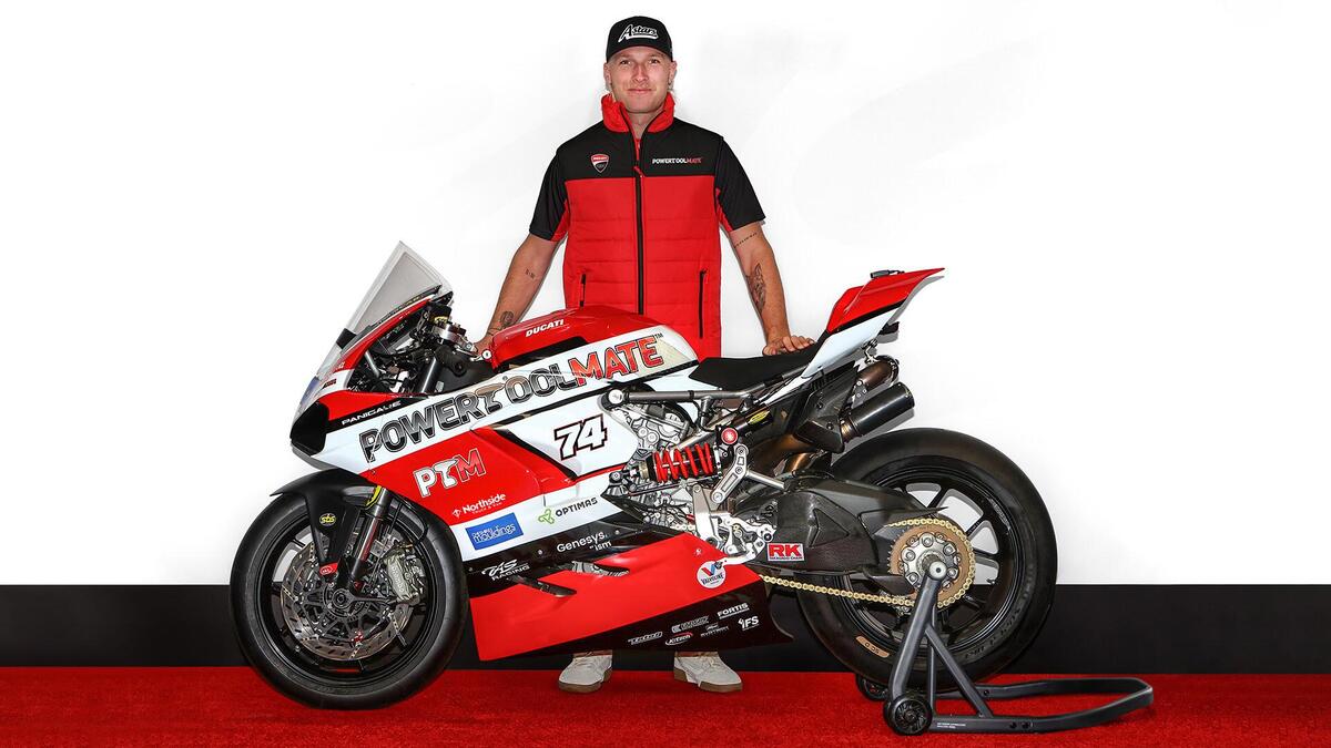 Una Ducati Panigale V2 al TT: Davey Todd la guiderà nella Supersport ...