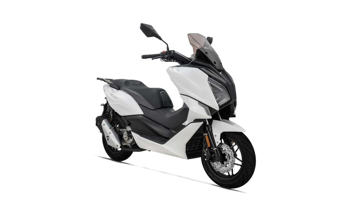 MBP SC300 (2024), prezzo e scheda tecnica - Moto.it