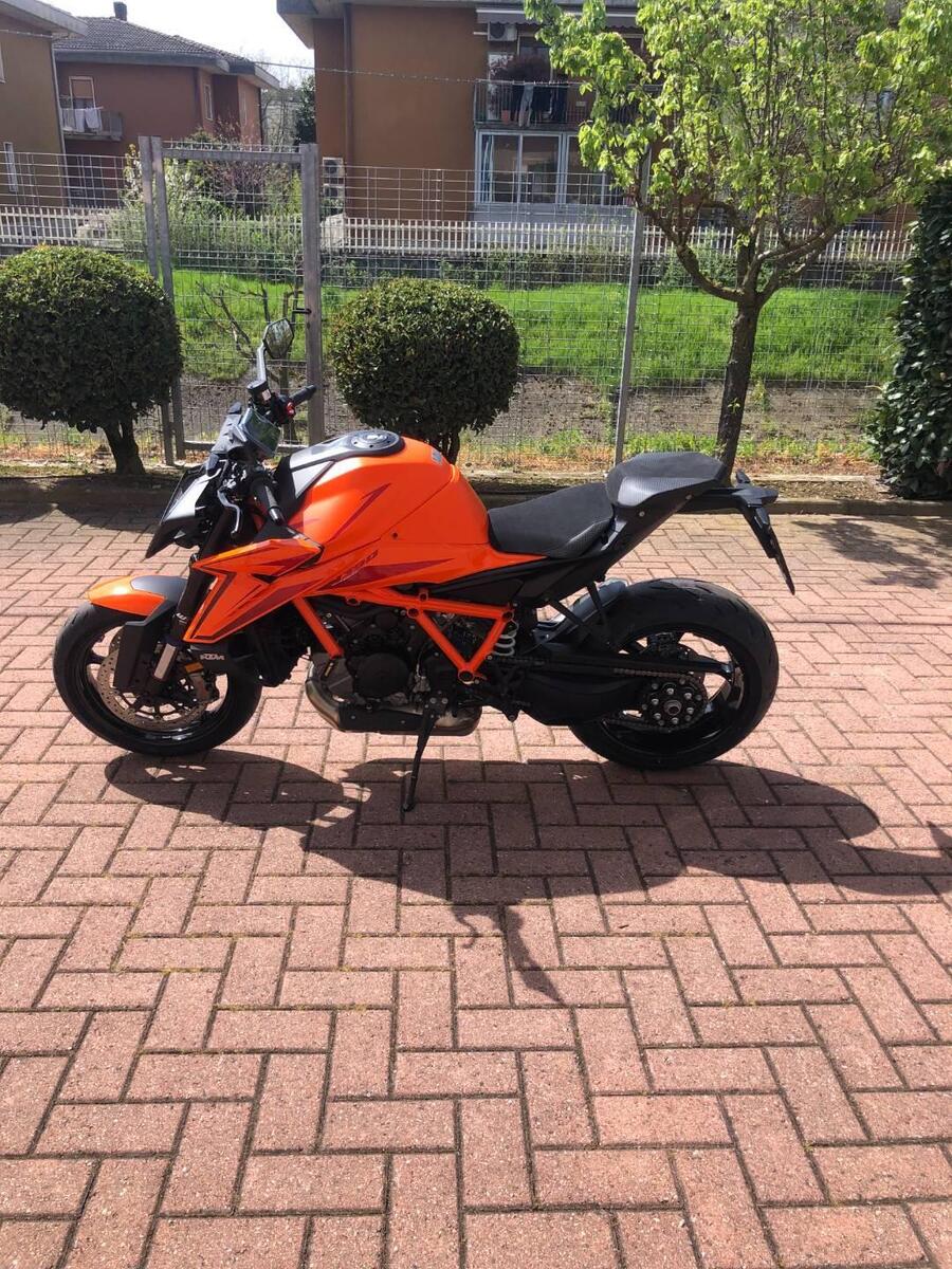 Vendo KTM 1390 Super Duke R EVO (2024 - 25) nuova a Piacenza (codice 9413899) - Moto.it