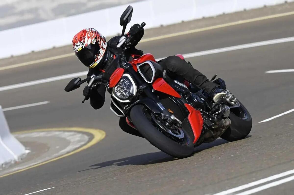 Malaguti F12 Phantom Max 125 - News