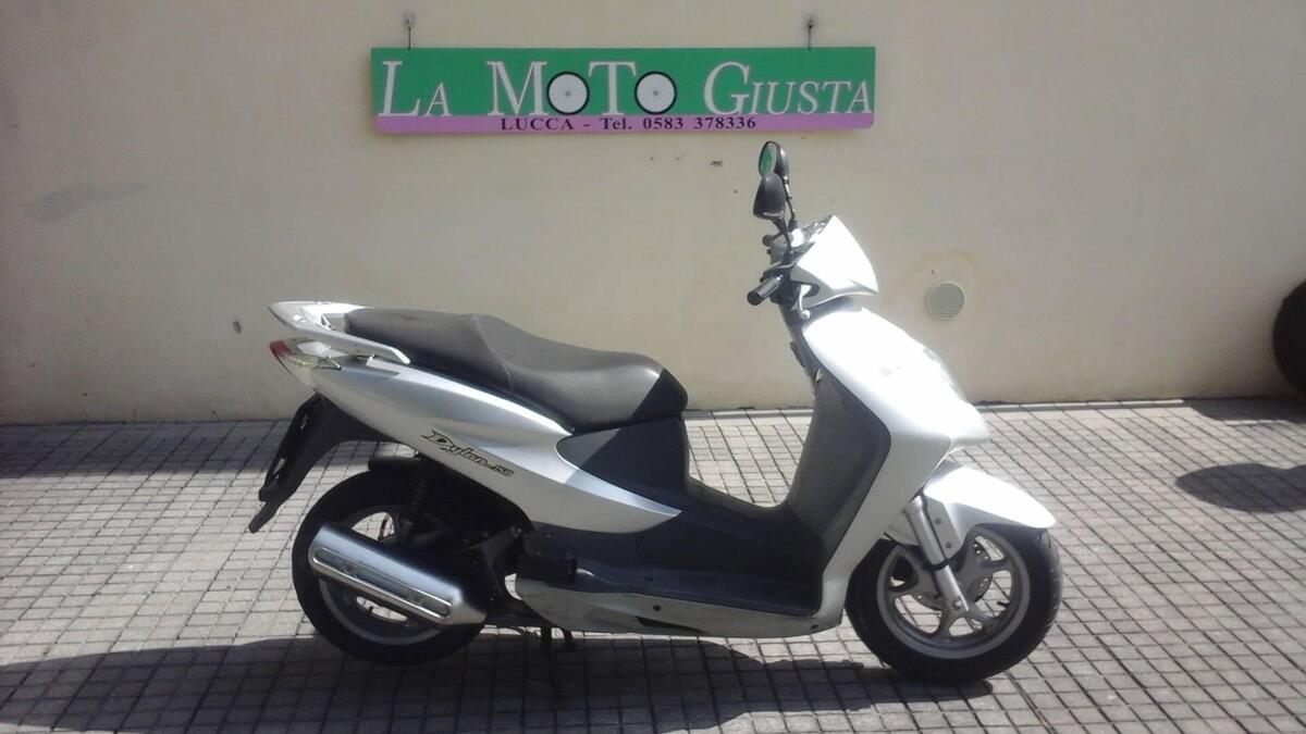 Vendo Honda Dylan 150 usata a Lucca (codice 9437486) - Moto.it