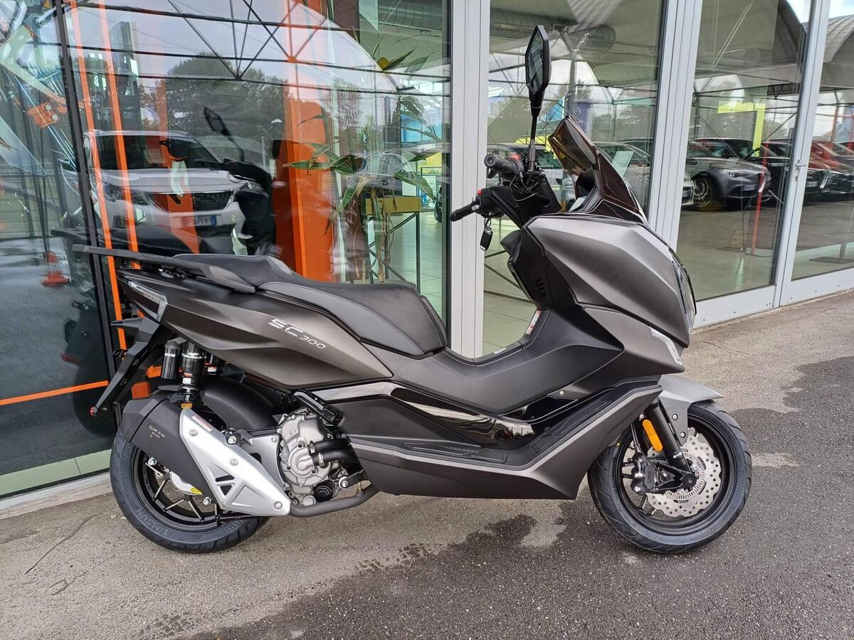 Vendo MBP SC300 (2024) nuova a Beinasco (codice 9444921) - Moto.it