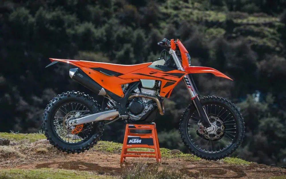 KTM Enduro 2025: torna l’arancione e la 125 a 2 tempi! [GALLERY] - News ...