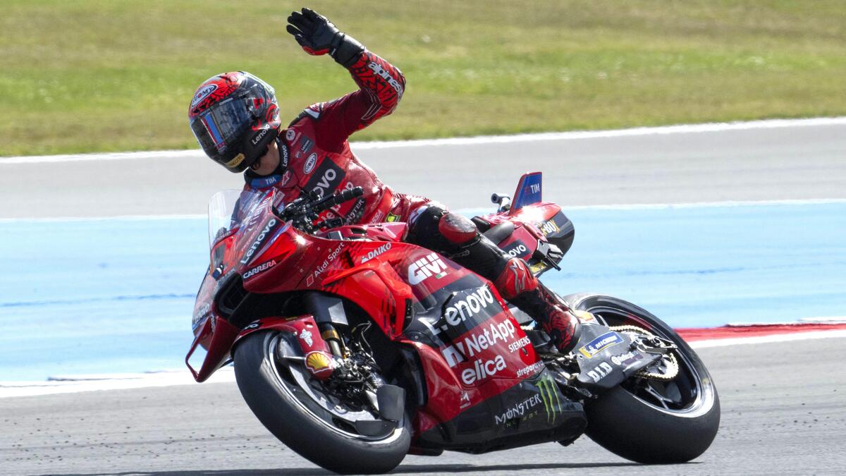 MotoGP 2024. GP d'Olanda. Pecco Bagnaia fenomeno! Pole e record della ... MotoGP 2024. GP d'Olanda. Pecco Bagnaia fenomeno! Pole e record della ...
