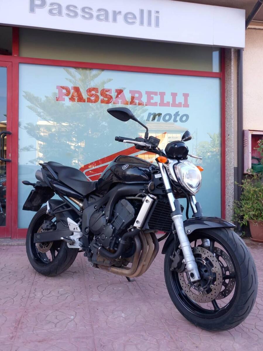 Vendo Yamaha FZ6 (2004 - 07) usata a Catanzaro (codice 9502632) - Moto.it