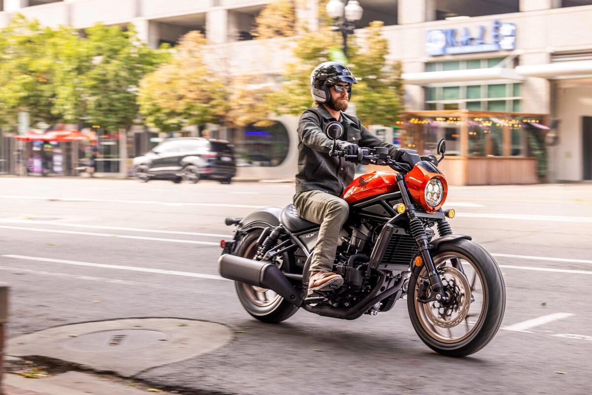 Honda CMX1100 Rebel 2025 DCT S.E. 2025. La "special di serie" - News - Moto.it