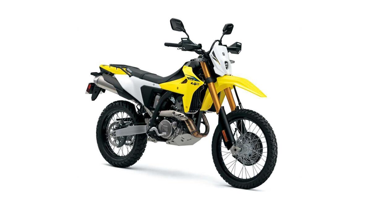 Suzuki DR-Z4S (2025), prezzo e scheda tecnica - Moto.it