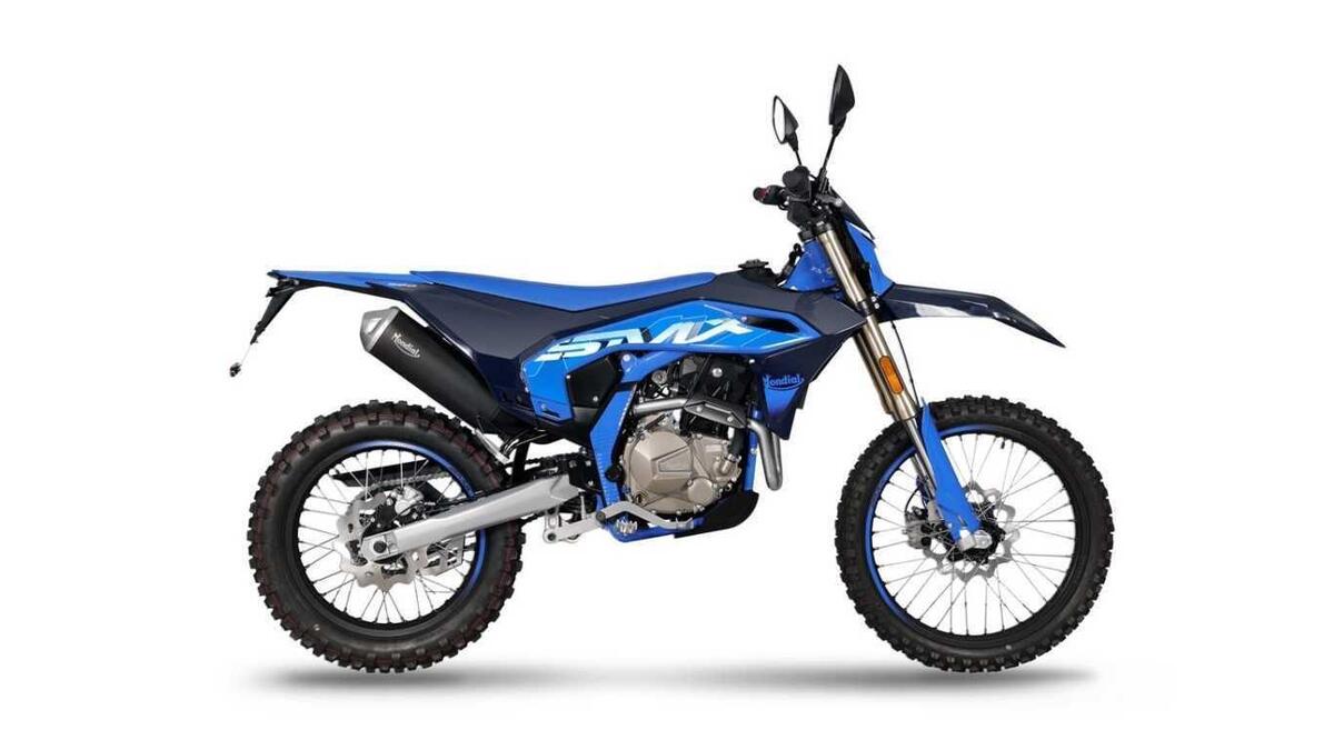 FB Mondial SMX 300 Enduro (2025), prezzo e scheda tecnica - Moto.it