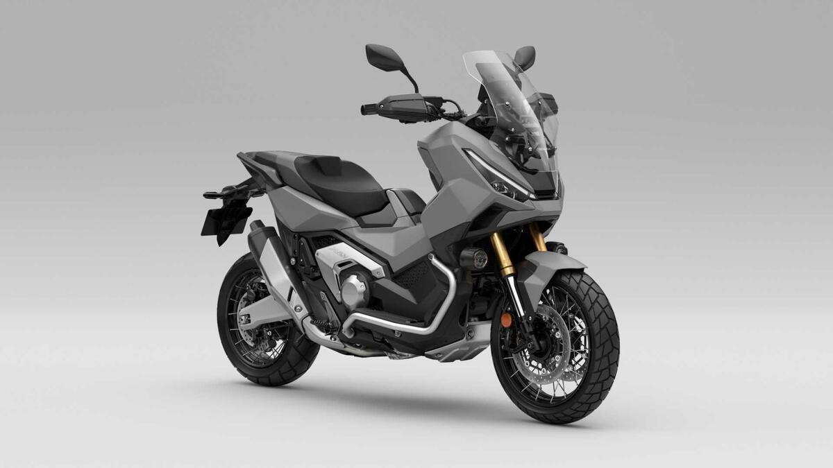 Honda X-ADV 750 Travel (2025), prezzo e scheda tecnica - Moto.it