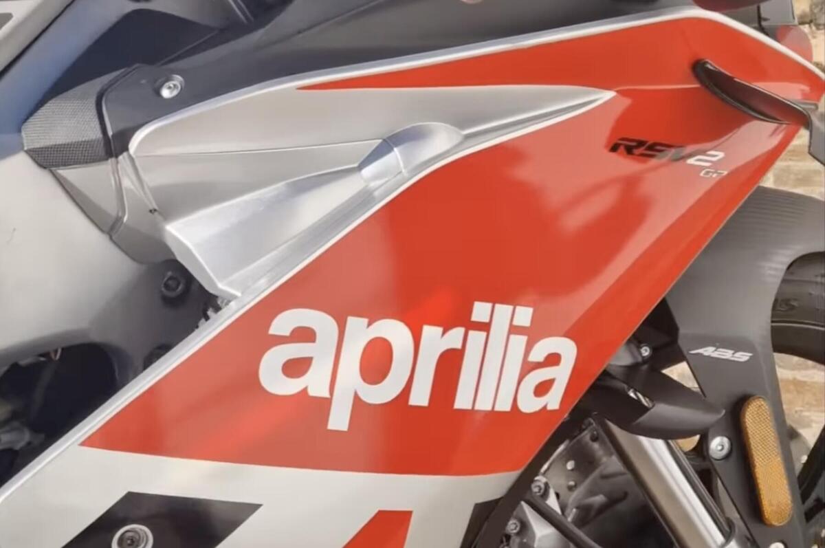 RSV2 GP by Capirex: sarebbe un sogno - News - Moto.it